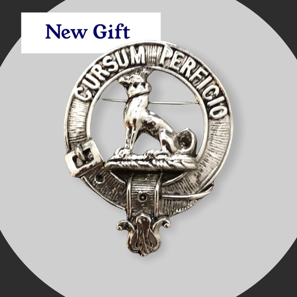 DB Scotland | Jewelry | Vintage Hunter Clad Brooch | Poshmark